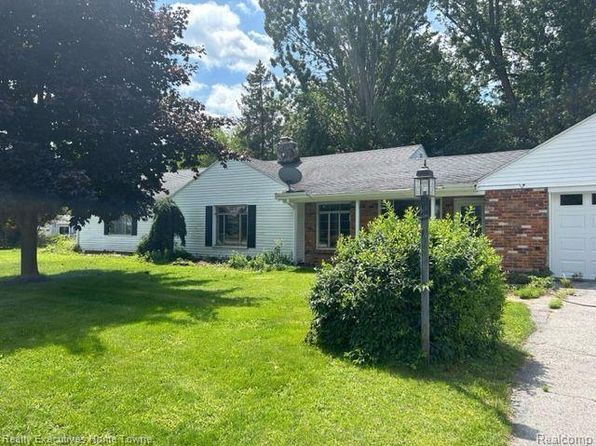 Waterfront - Saint Clair County MI Waterfront Homes For Sale - 103 ...