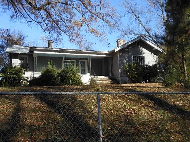 204 Circle Dr, Docena, AL 35060 | Zillow