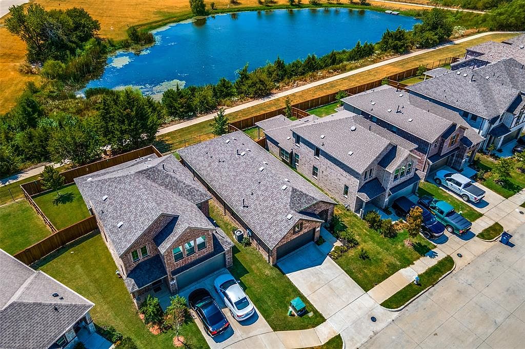 2905 Doggett Dr, Forney, TX 75126 | Zillow