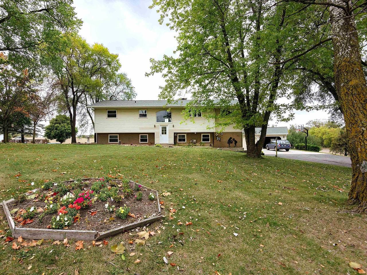 155 East Rose-Eld Road, Rosendale, WI 54974 | Zillow