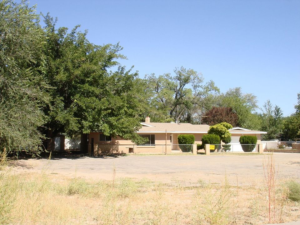 2115 Perry Rd SW Albuquerque NM | Zillow
