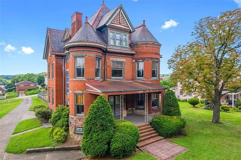 808 Pennsylvania Ave, Irwin, PA 15642 | Zillow