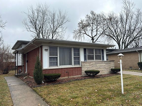 165 Thelma Ln, Chicago Heights, IL 60411 | Zillow
