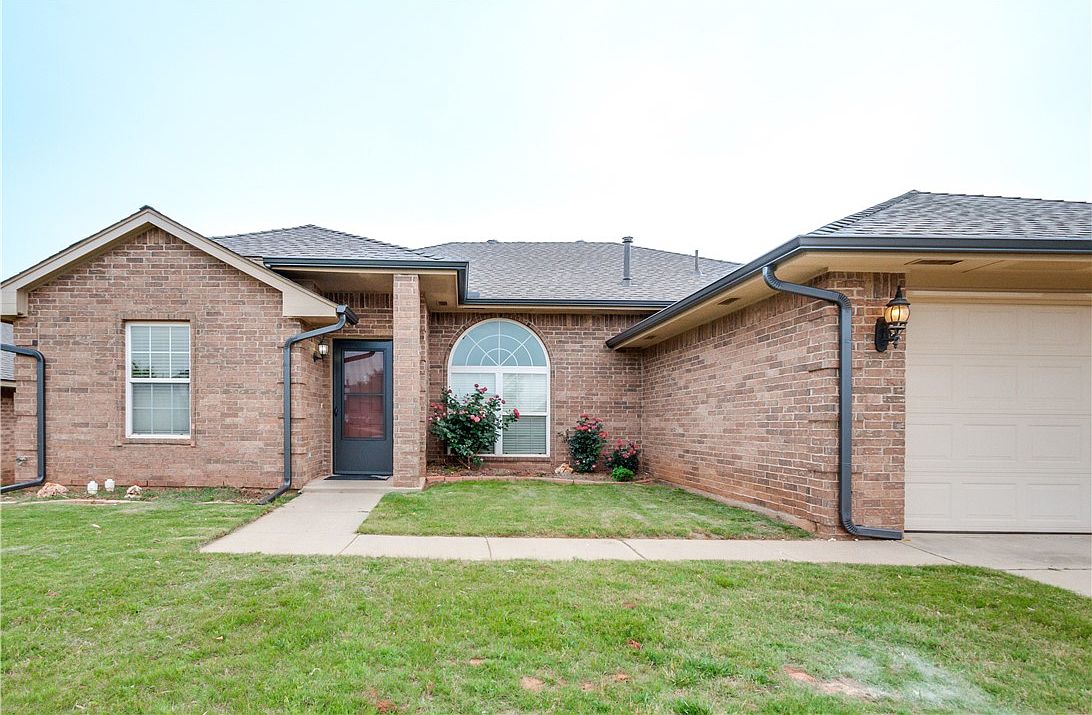 217 Dollina Ct, Norman, OK 73069 | MLS #1063735 | Zillow