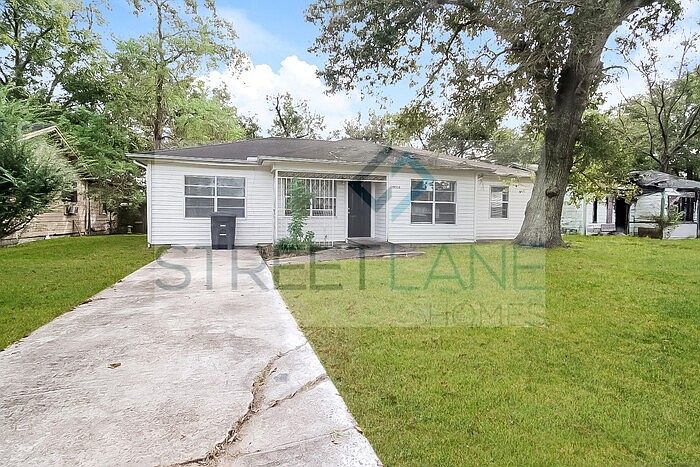 10338 Castleton St, Houston, TX 77016 | Zillow