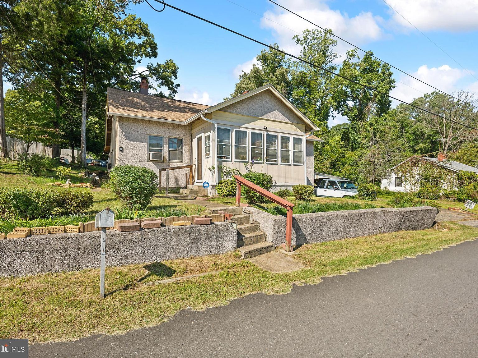 18516 Corby St, Triangle, VA 22172 | Zillow