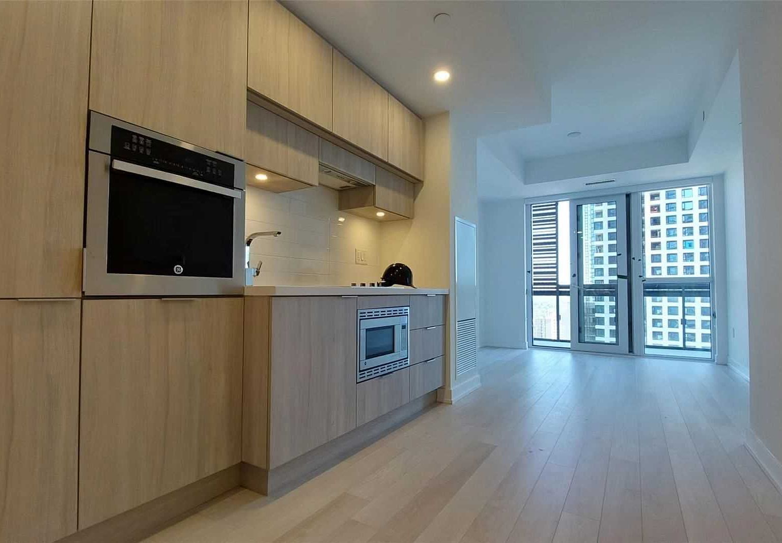 39 Roehampton Ave #1601, Toronto, ON M4P 1P9 | Zillow