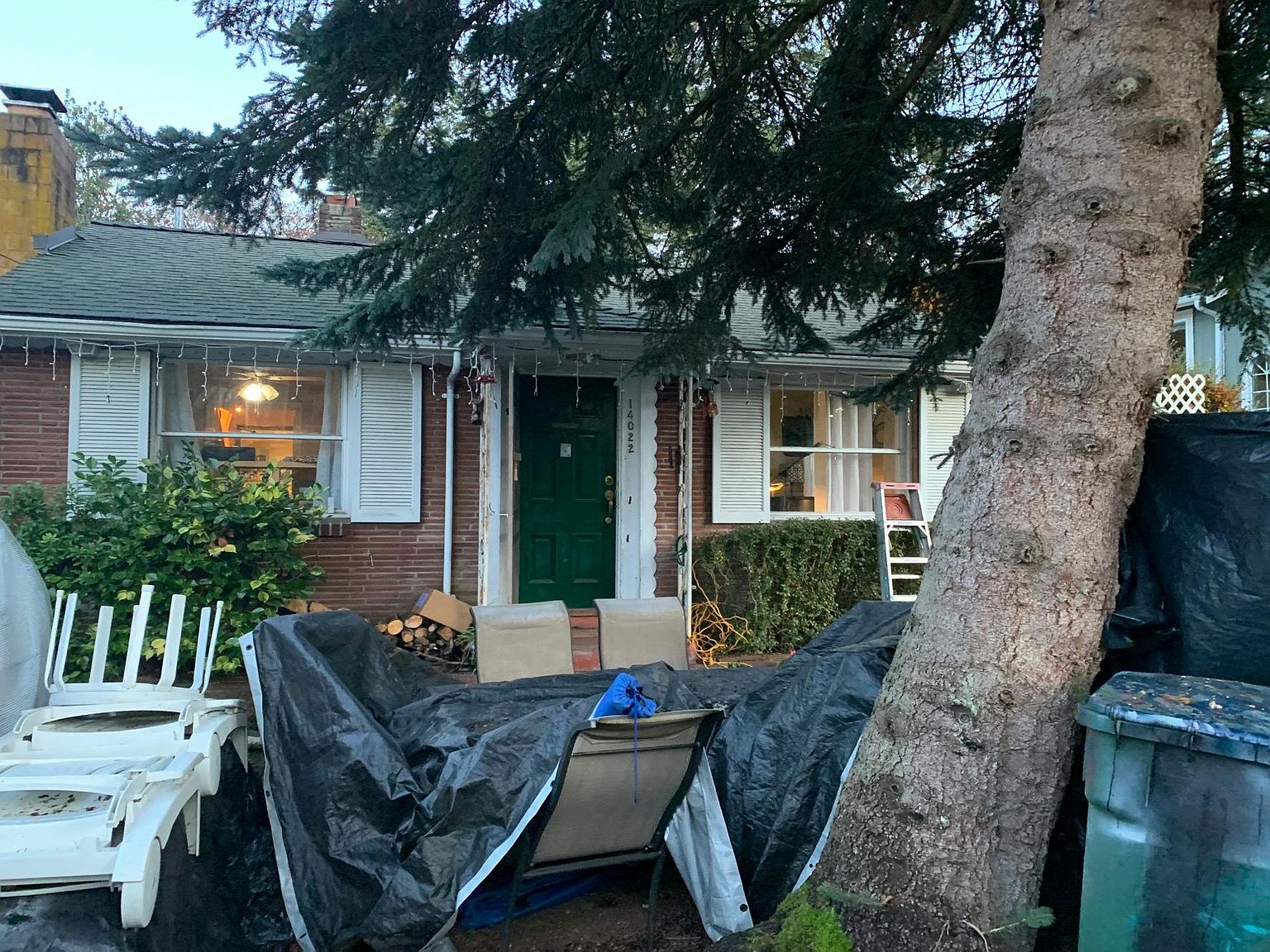 14022 Roslyn Pl N, Seattle, WA 98133 | Zillow