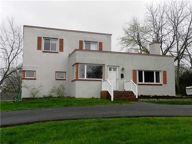 395 Edgemere Dr, Rochester, NY 14612 | Zillow
