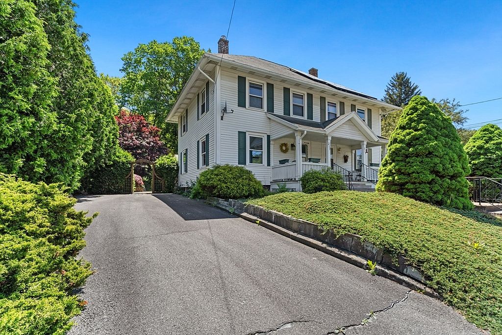 217 Main St #1, Gilbertville, MA 01031 | Zillow