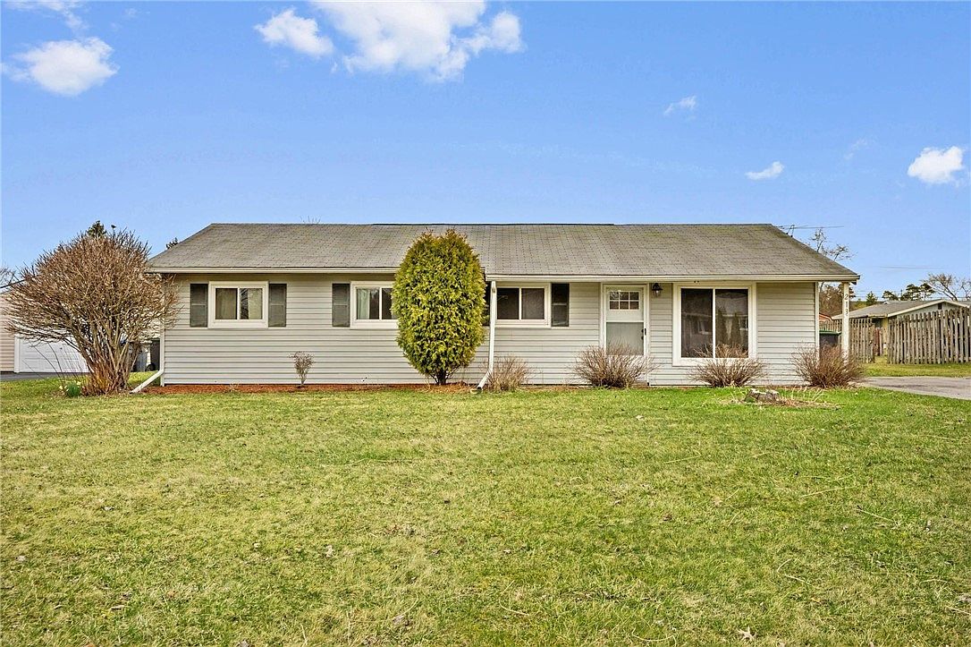 213 Sherwood Dr, Cranberry Township, PA 16066 | Zillow