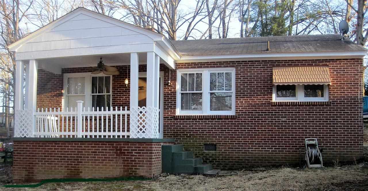 701 E River St, Belton, SC 29627 | Zillow