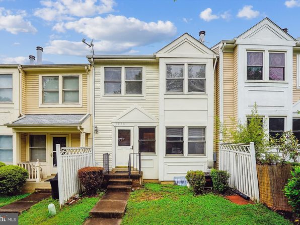 Lake Ridge Woodbridge Townhomes & Townhouses For Sale - 11 Homes | Zillow