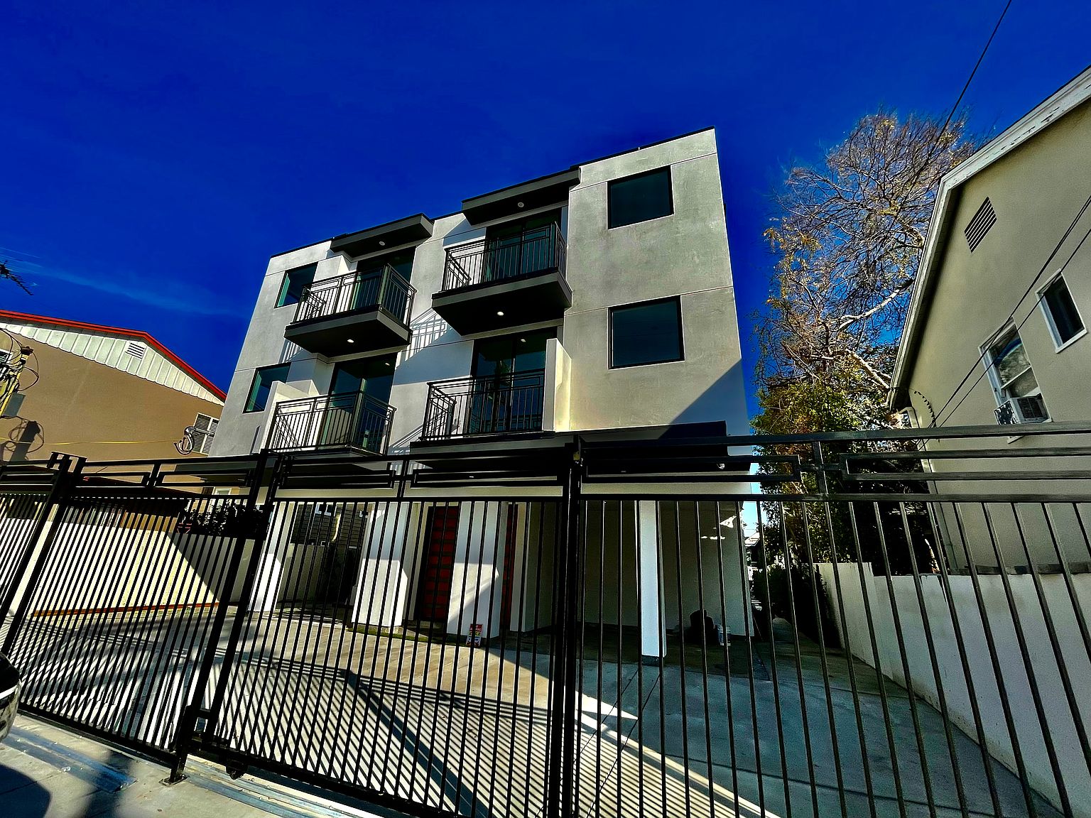 1933 Vista Del Mar St #3, Los Angeles, CA 90068 | Zillow