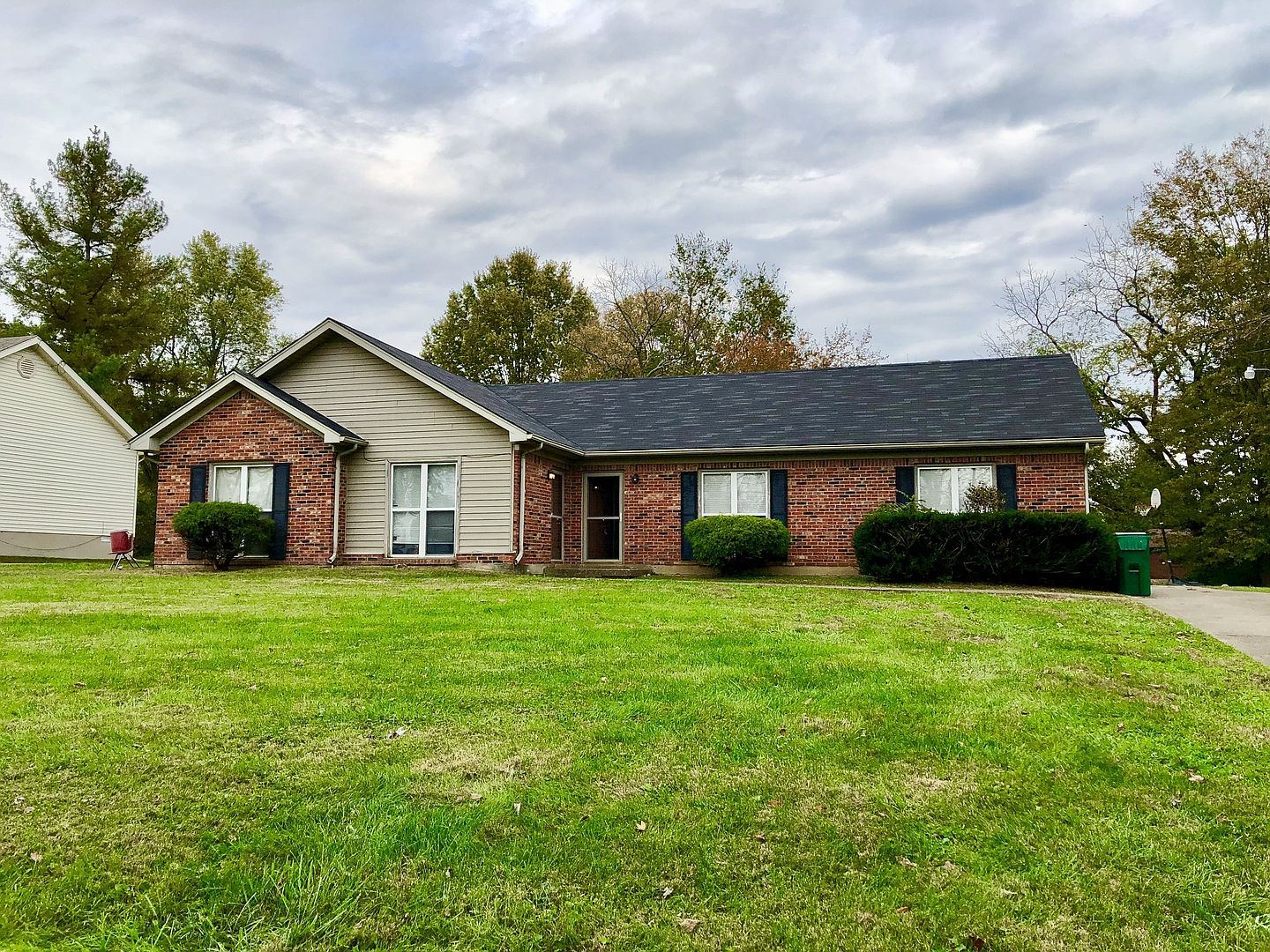 540-542 Catalpa Ln, Shelbyville, KY 40065 | Zillow