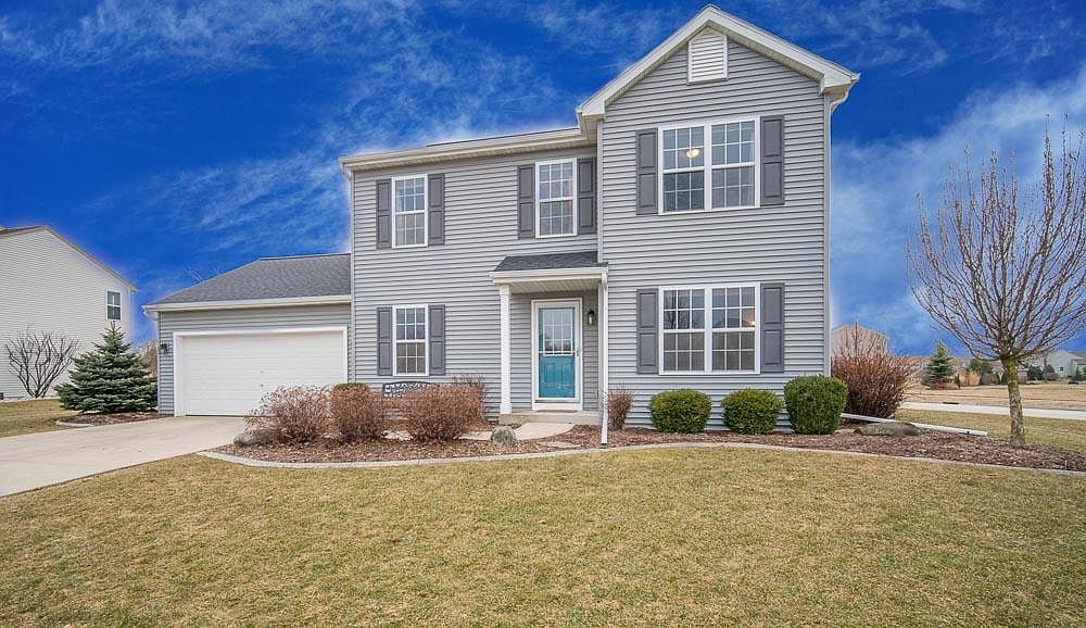 2307 Cedar Crest Dr, Slinger, WI 53086 | Zillow