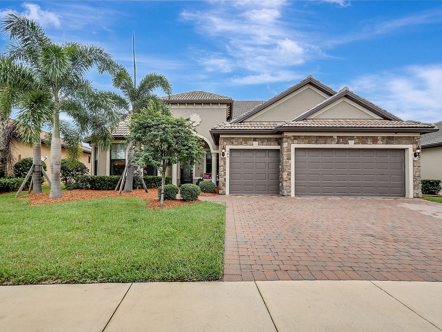 305 SE Huntington Cir, Port Saint Lucie, FL 34984 | MLS #RX-10922386 ...