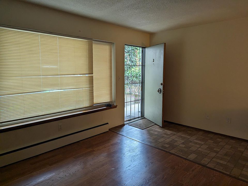 6033 California Ave SW APT 3, Seattle, WA 98136 | Zillow