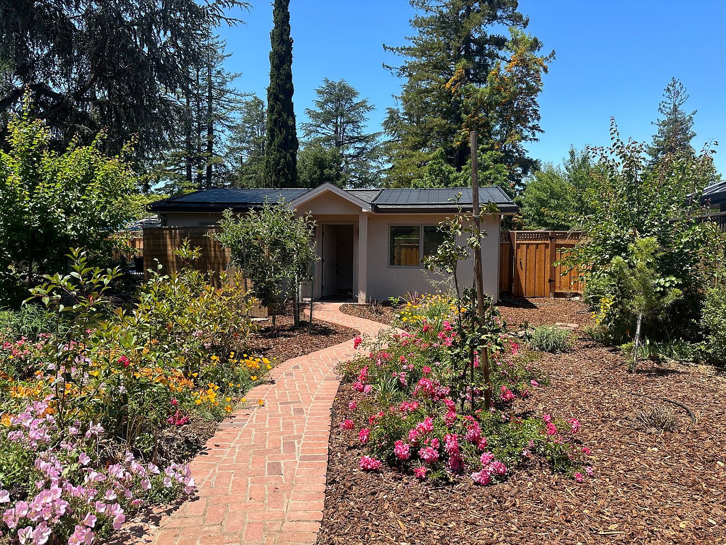 1440 Oakhurst Ave UNIT A, Los Altos, CA 94024 | Zillow