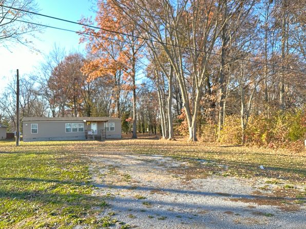 Flora IL Real Estate - Flora IL Homes For Sale | Zillow