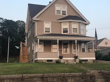 154 Main St Westerly RI | Zillow