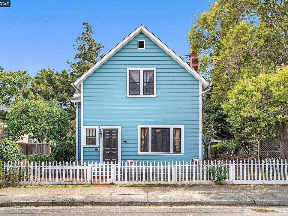 304 Main St, Martinez, CA 94553 | Zillow