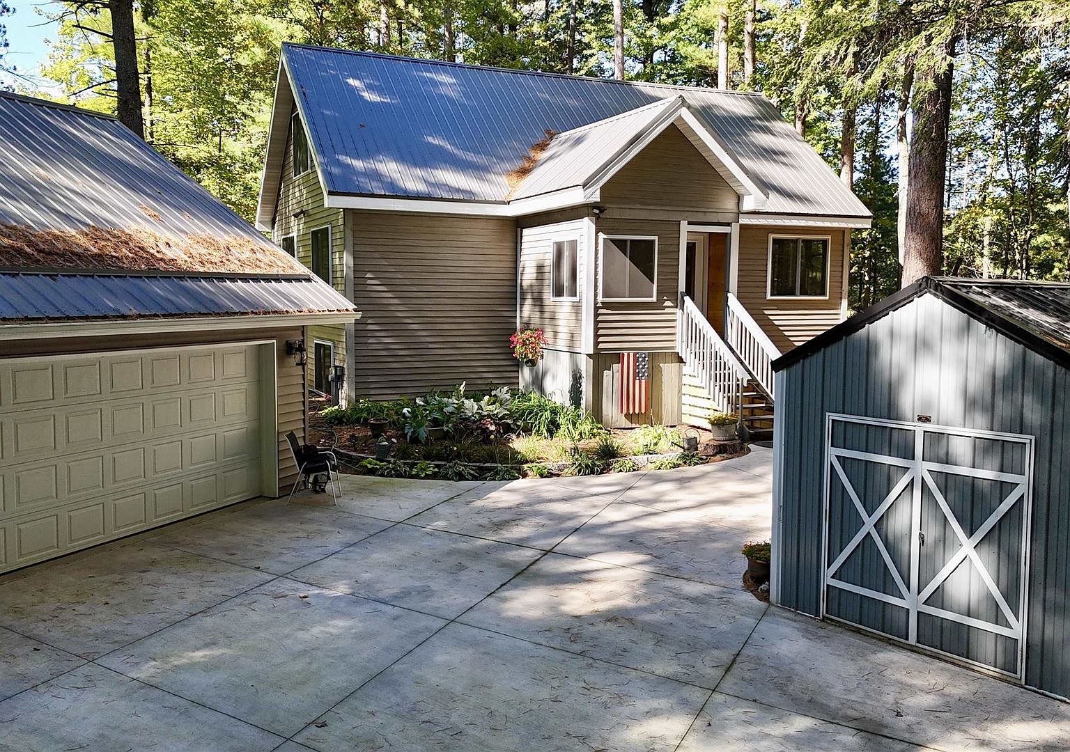 2766 Setting Sun Rd, Keshena, WI 54135 | Zillow