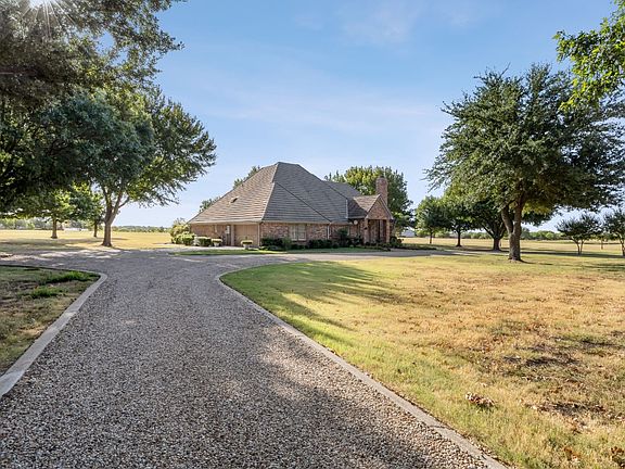 11436 Merlin Dr, Sanger, TX 76266 | MLS #20402590 | Zillow