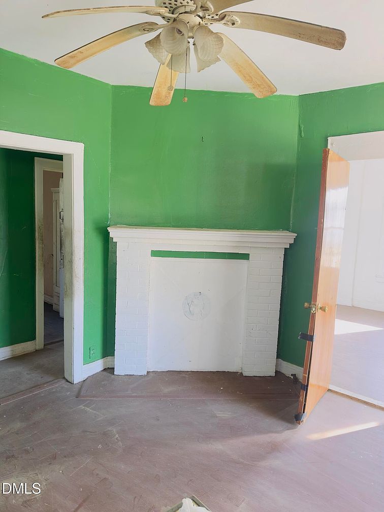 High-Potential c.1923 Four-Bedroom Fixer-Upper in North Carolina ...