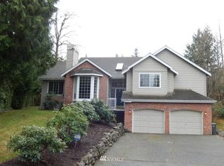 25926 214th Ave SE, Maple Valley, WA 98038 | Zillow