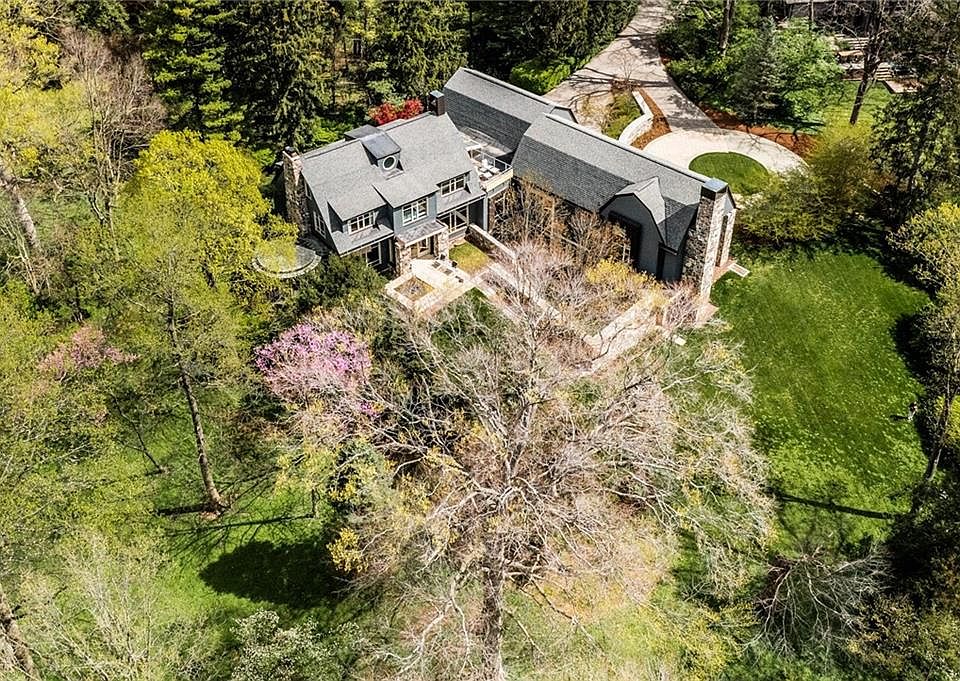 3736 Spring Hollow Rd, Indianapolis, IN 46208 | Zillow