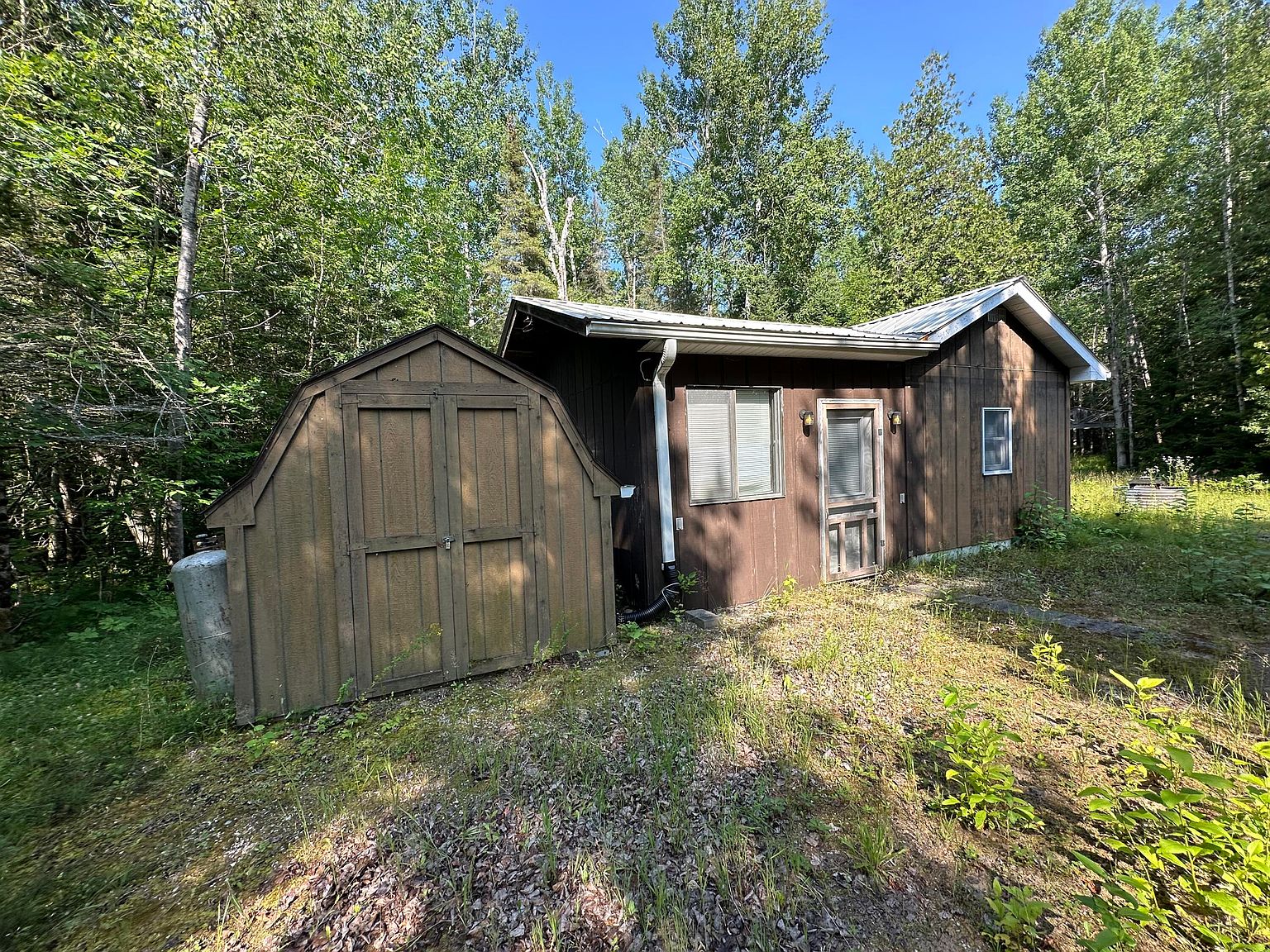 23137 S Rocky Point Rd, Goetzville, MI 49736 | Zillow