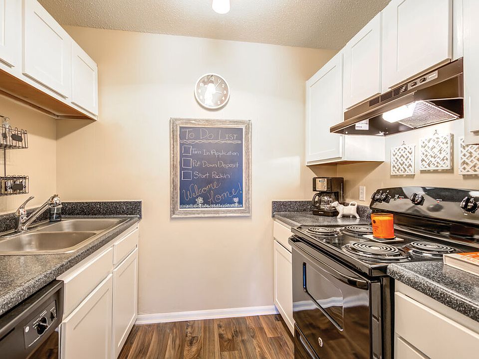 Jefferson on the Lake - 12251 S Strang Line Rd Olathe KS | Zillow