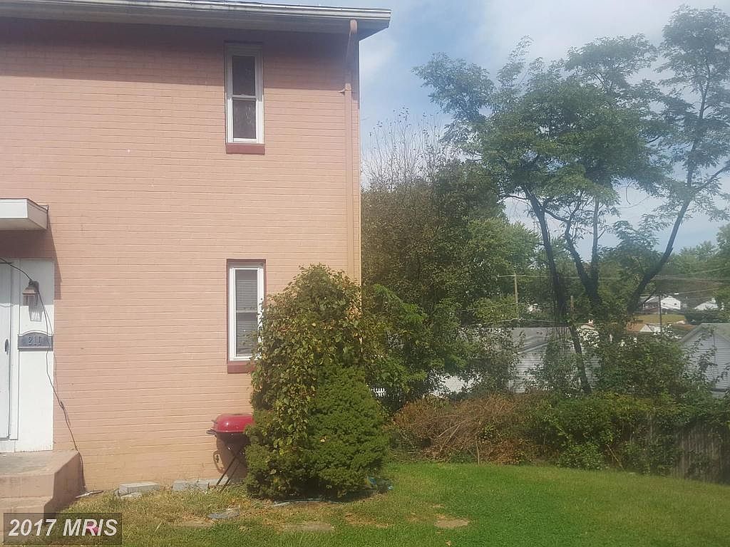 210 Daimler Dr, Capitol Heights, MD 20743 | Zillow