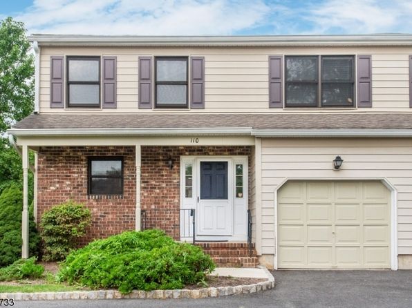 Gillette Real Estate - Gillette NJ Homes For Sale | Zillow
