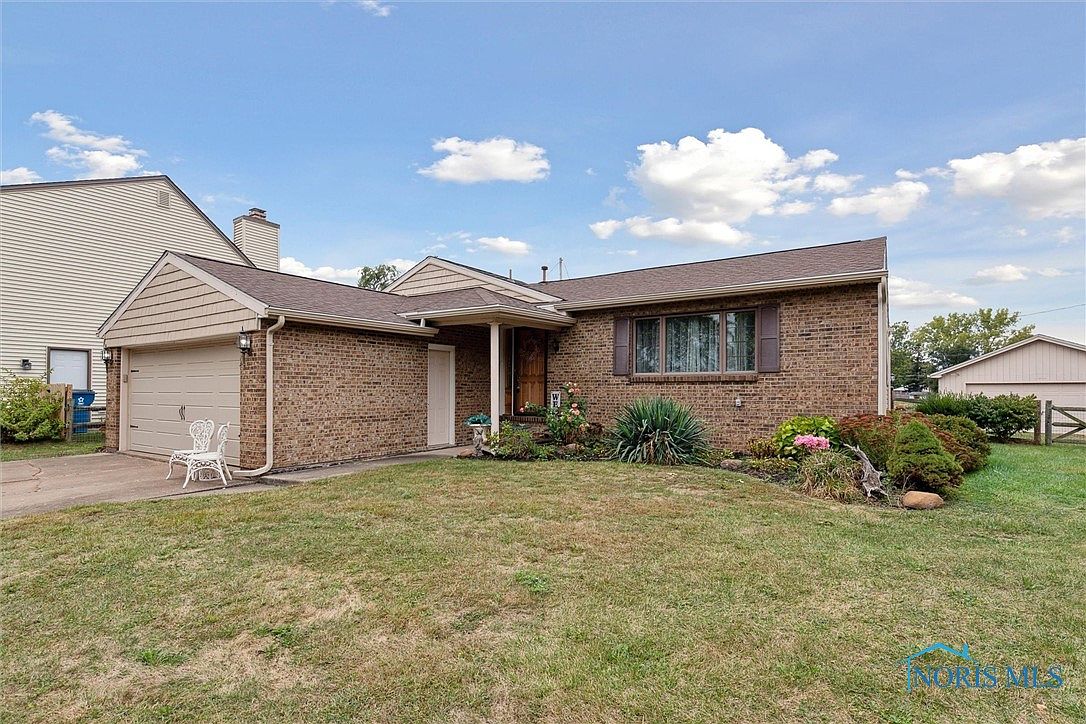 5949 Water Point Ct, Toledo, OH 43611 | Zillow