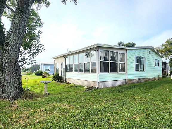 155 Country Ln, Plant City, FL 33565 | MLS #11211111 | Zillow