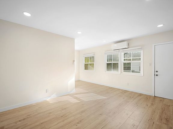 10230 Silverton Ave #2, Tujunga, CA 91042 | Zillow