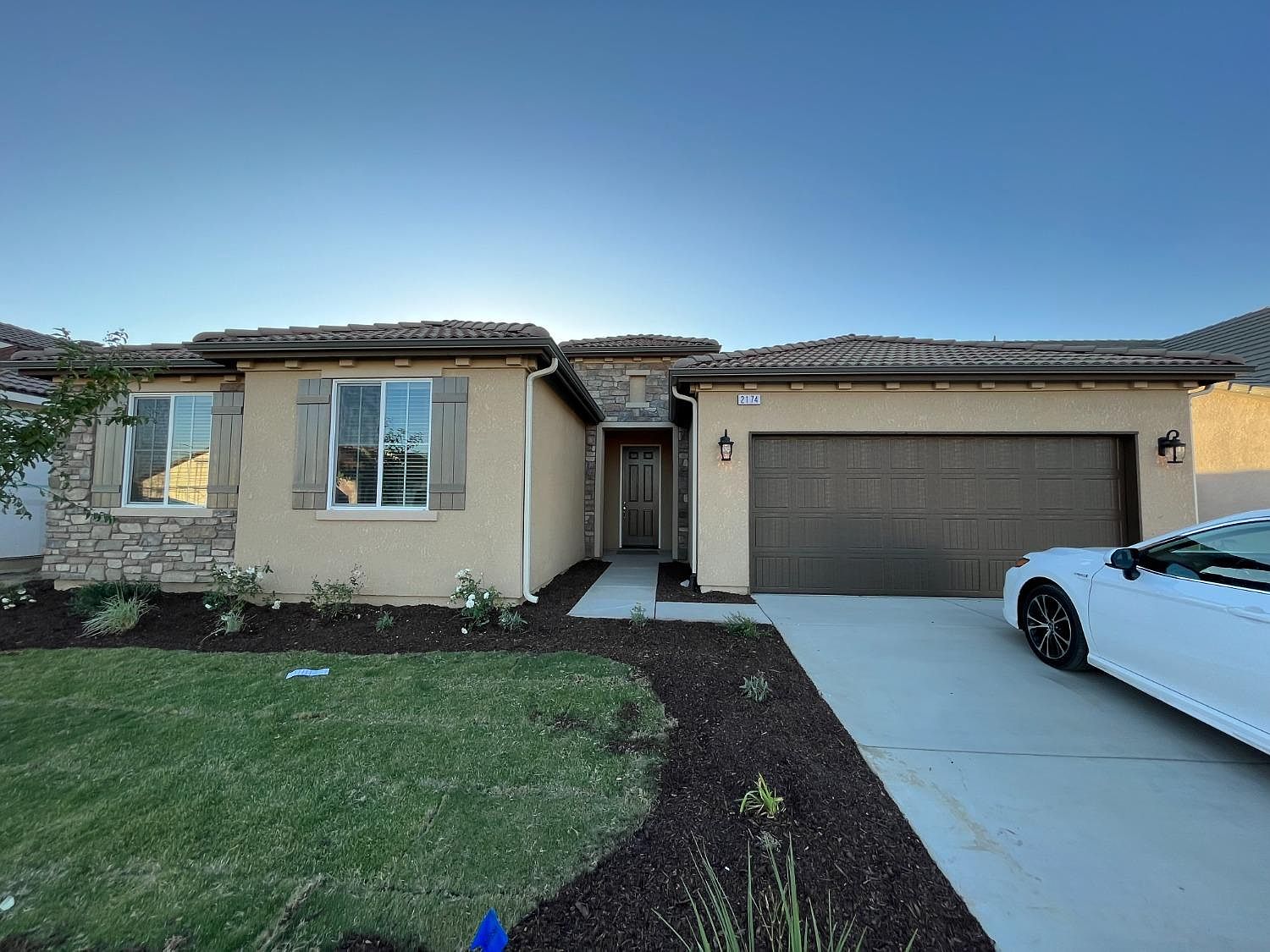 2174 N Bordeaux Dr, Hanford, CA 93230 | Zillow