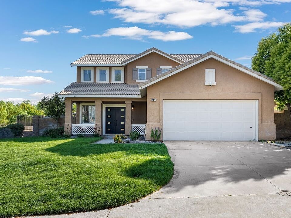 29121 Mammoth Ln, Canyon Country, CA 91387 | MLS #23-288621 | Zillow