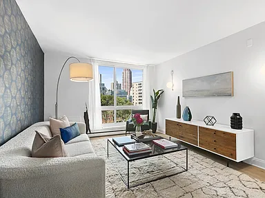 560 Main St New York NY | Zillow
