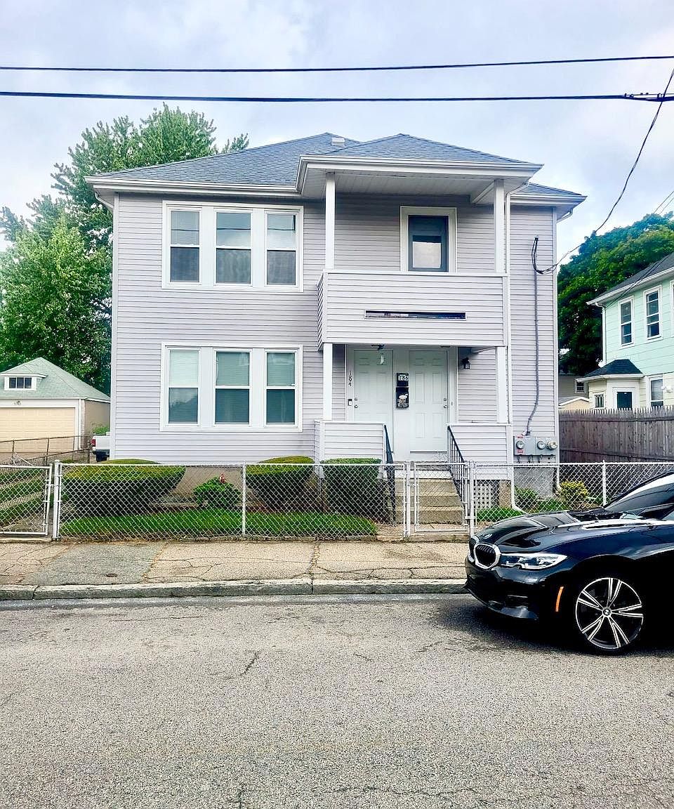 186 Coyle Ave, Pawtucket, RI 02861 | Zillow