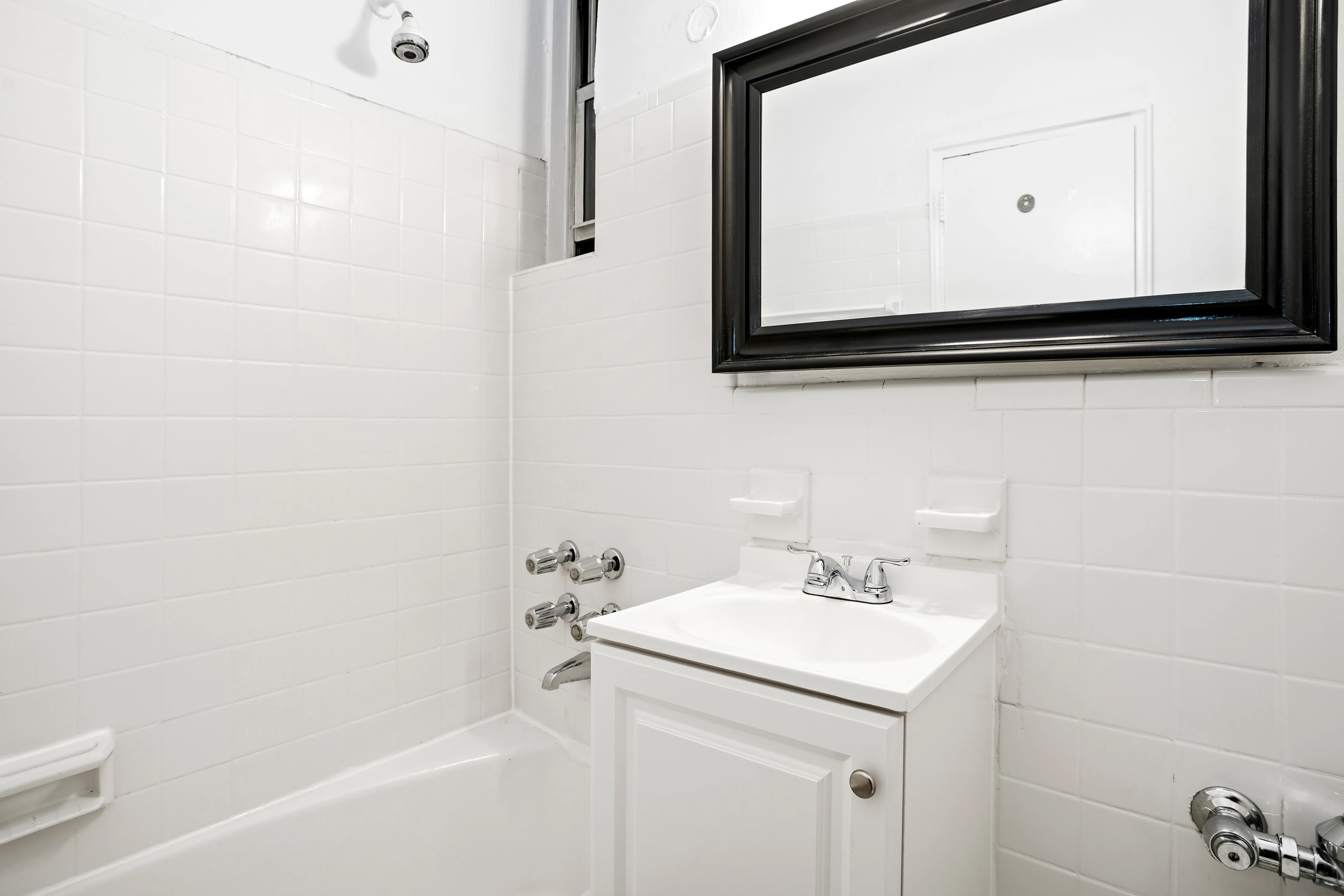 313 East 89th Street #2C in Yorkville, Manhattan | StreetEasy