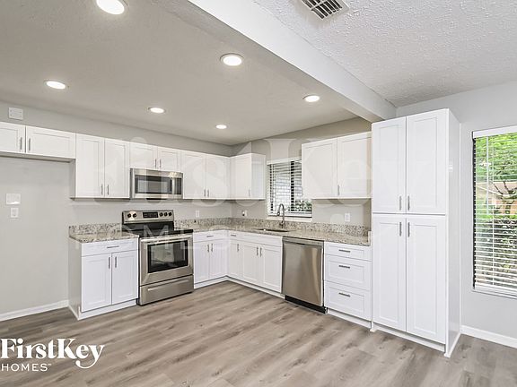 1717 Joe McIntosh Rd, Plant City, FL 33565 | Zillow