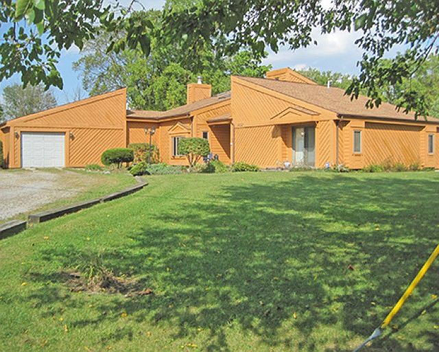 6231 Decatur Rd, Fort Wayne, IN 46816 | Zillow