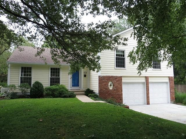 9825 Bluejacket St, Overland Park, KS 66214 | Zillow