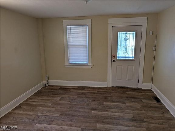 1733 Robindale St #DN, Wickliffe, OH 44092 | Zillow