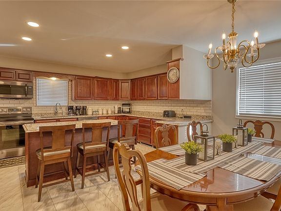 1307 Cobo Ln, Cambridge, OH 43725 | Zillow