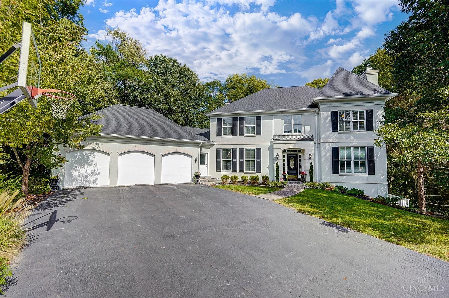706 Springhill Ln, Cincinnati, OH 45226 | Zillow