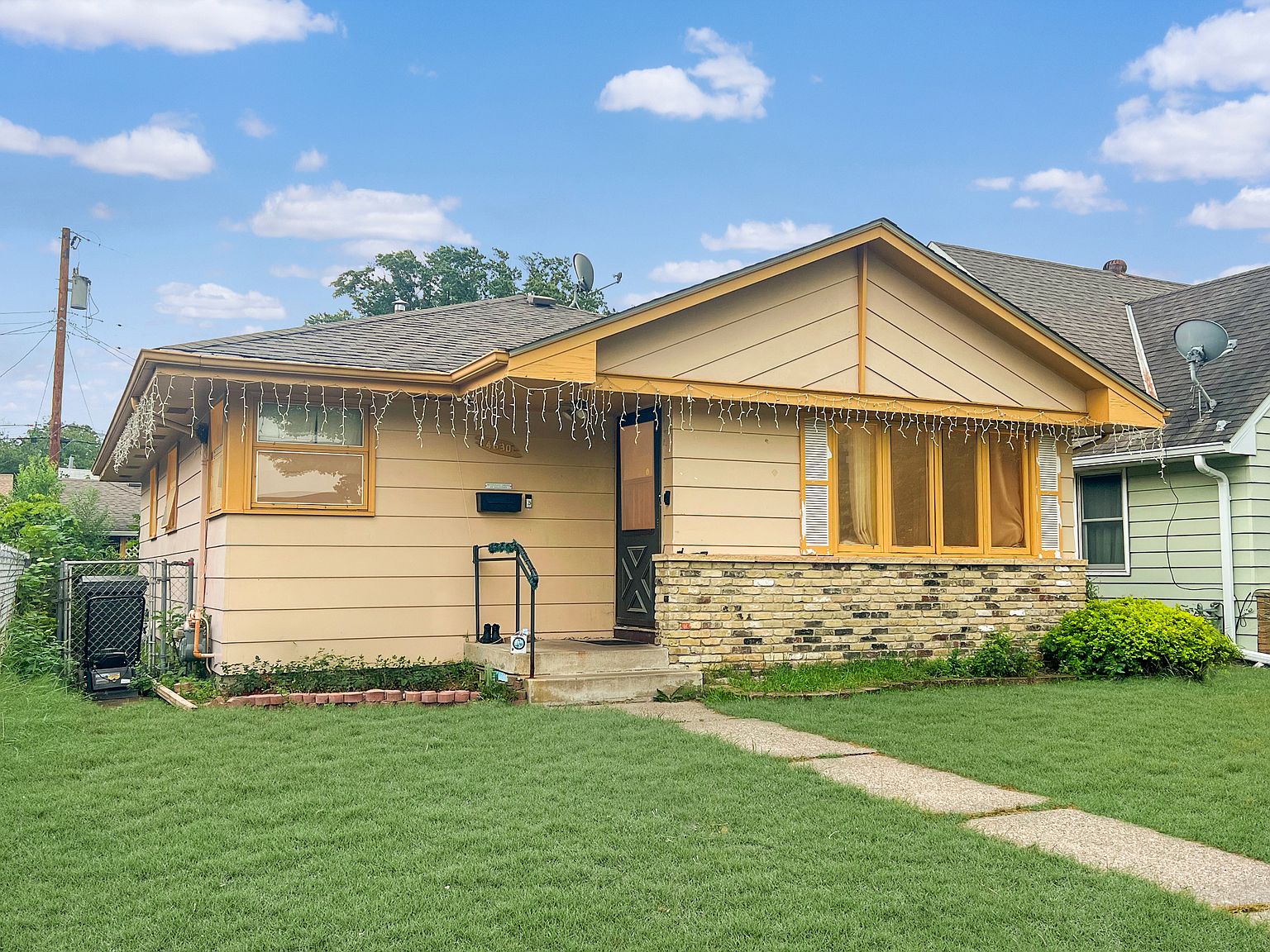 4360 Russell Ave N, Minneapolis, MN 55412 | Zillow